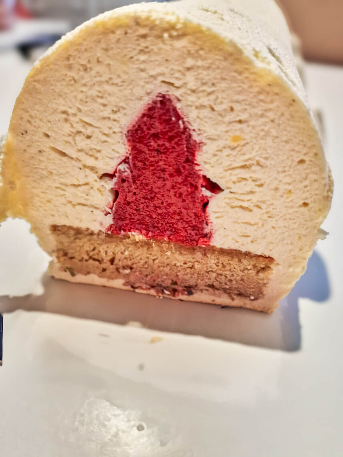 Bûche de Noël Fruits Rouges et Vanille